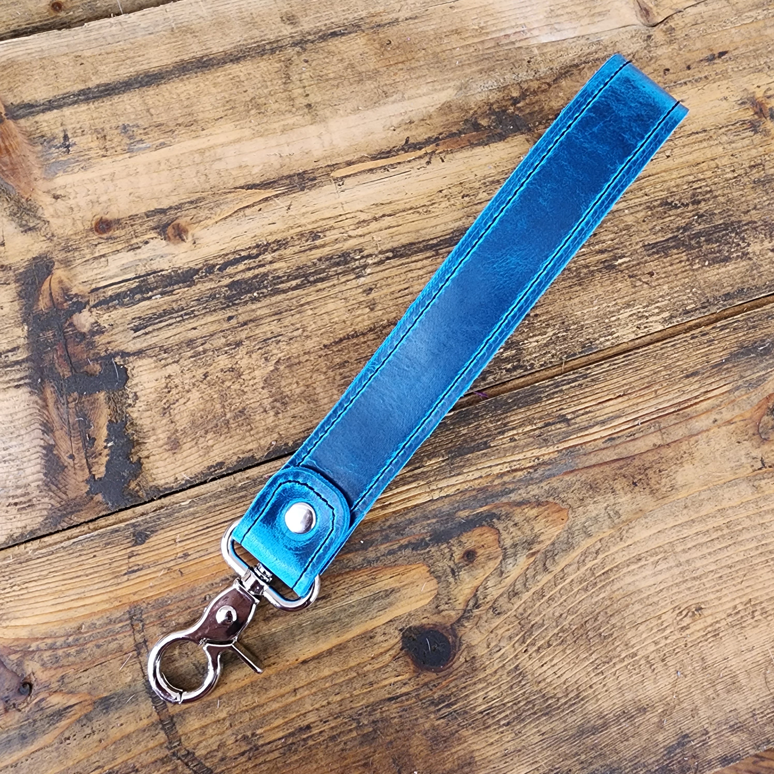 Leather keychain clip mini lanyard for keys - Red – Jill's Homestead