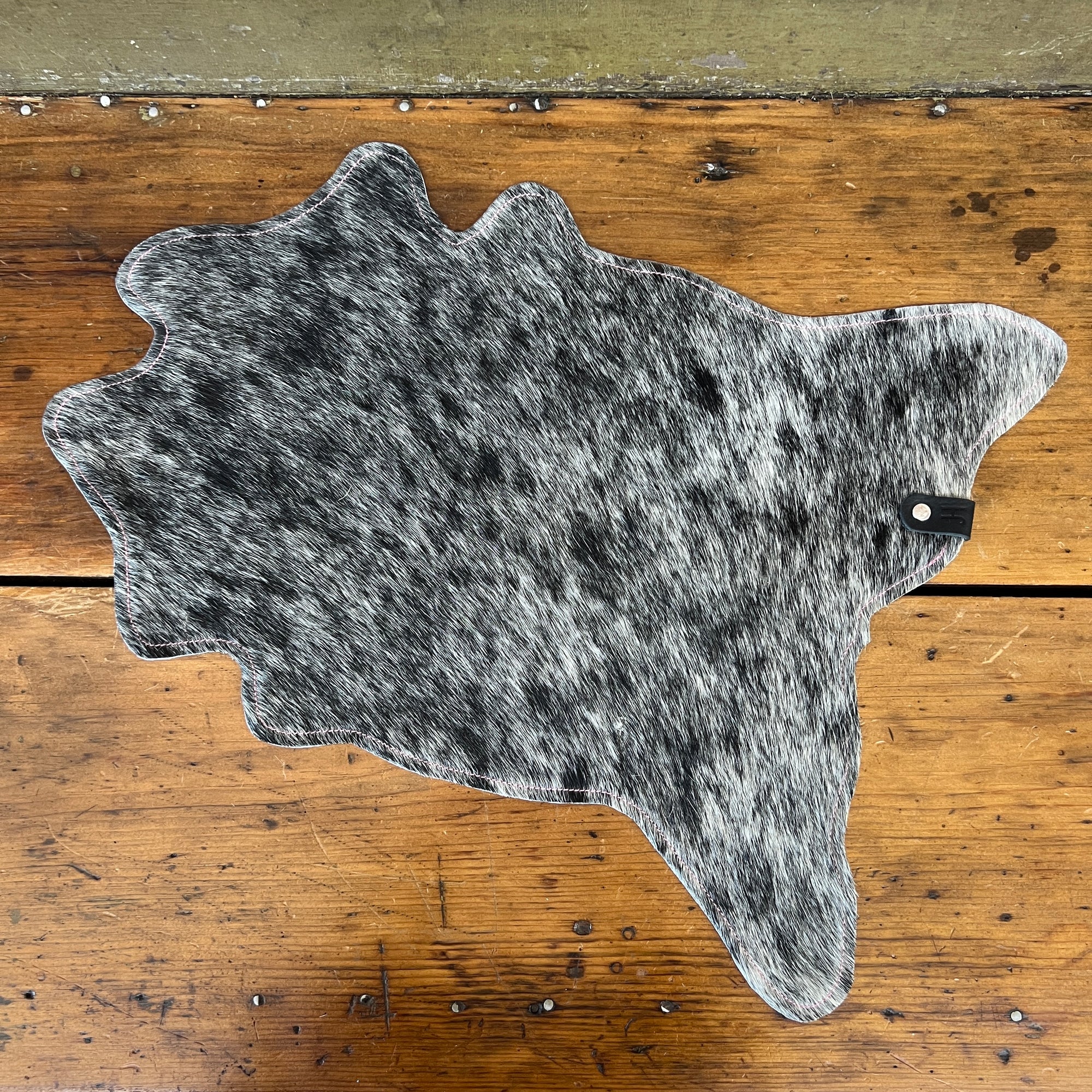 Cowhide Centerpiece – Jill's Homestead