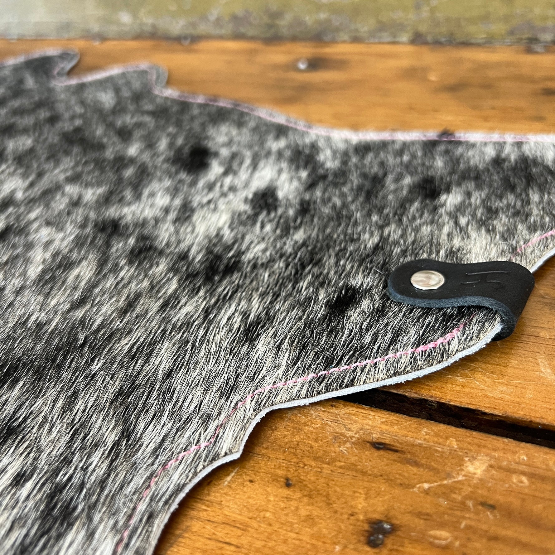 Cowhide Centerpiece – Jill's Homestead