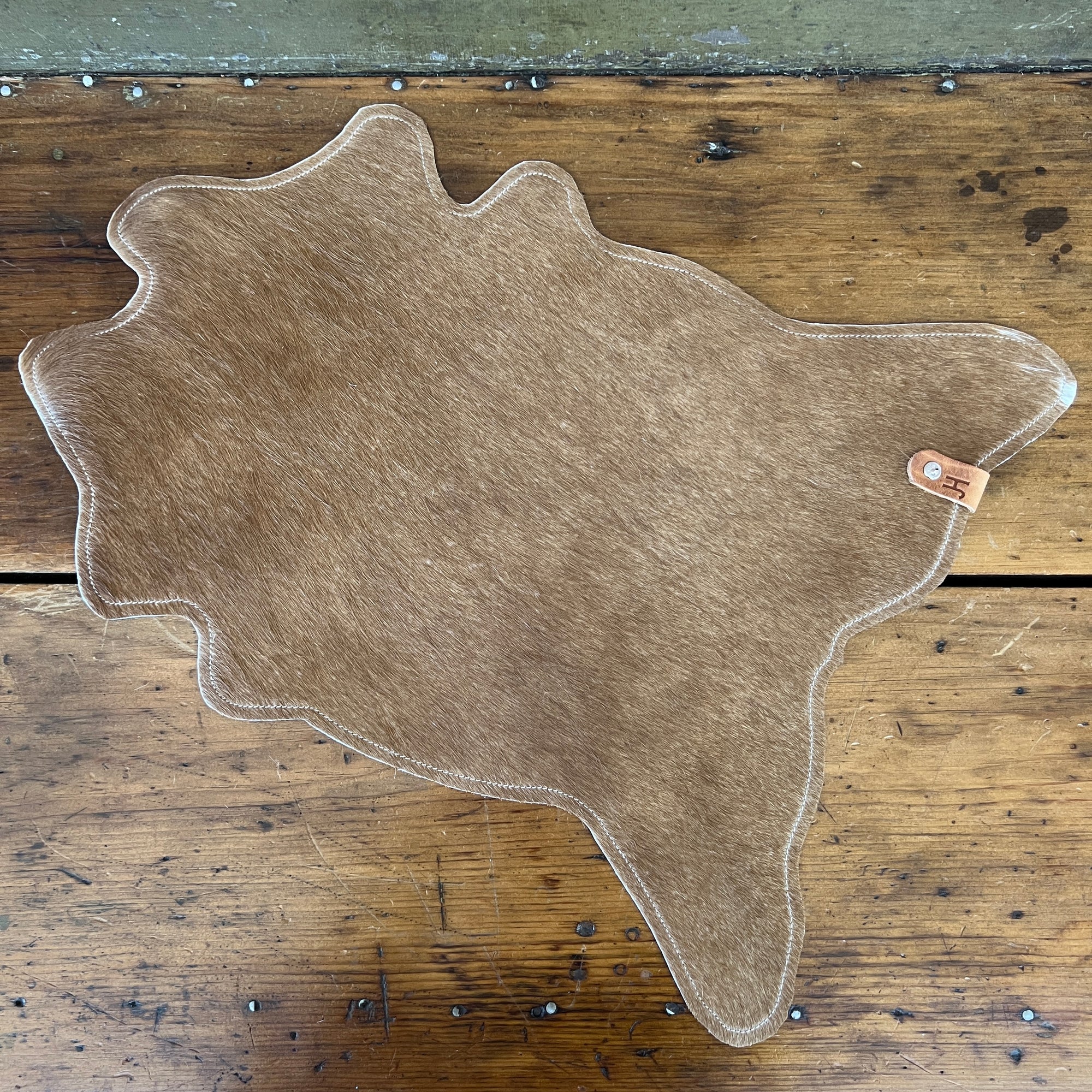 Cowhide Centerpiece – Jill's Homestead