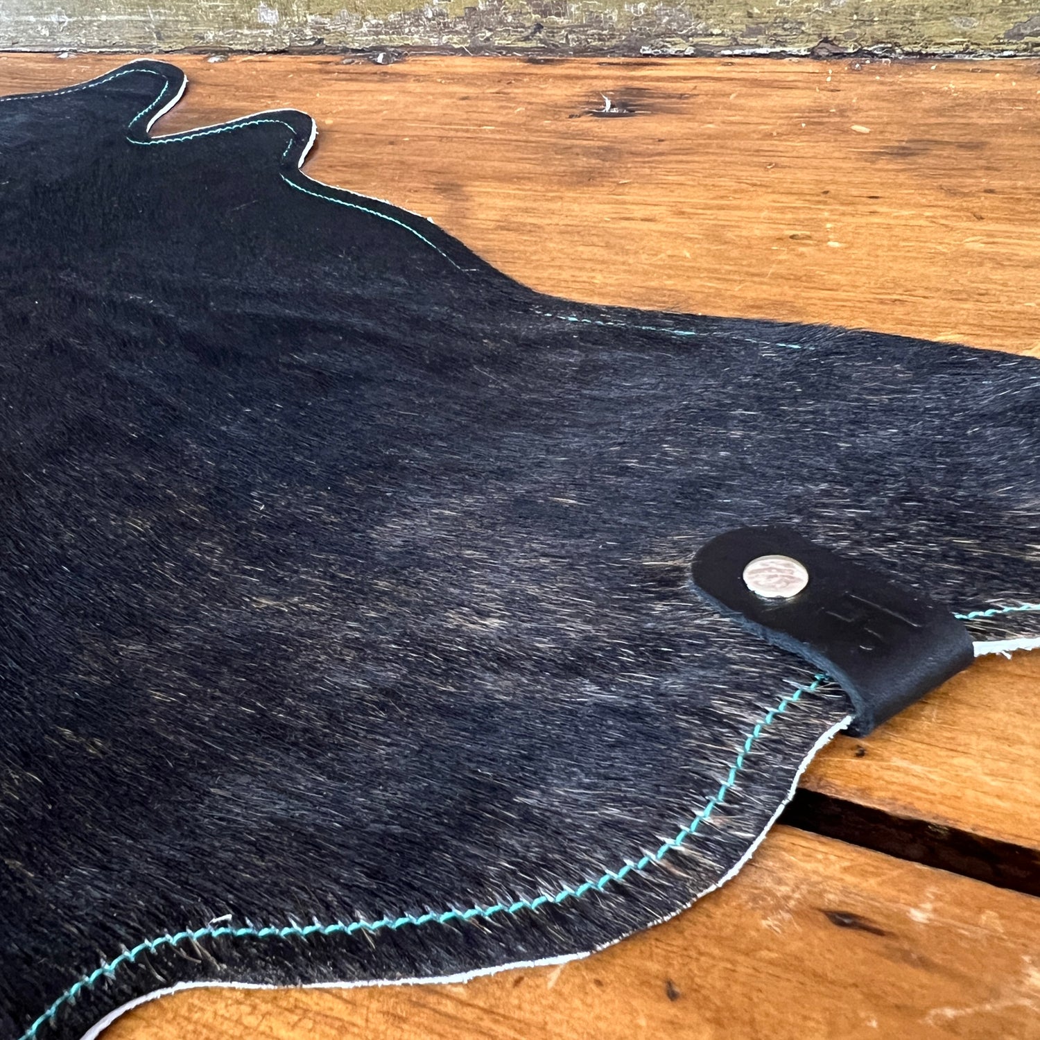Cowhide Centerpiece – Jill's Homestead