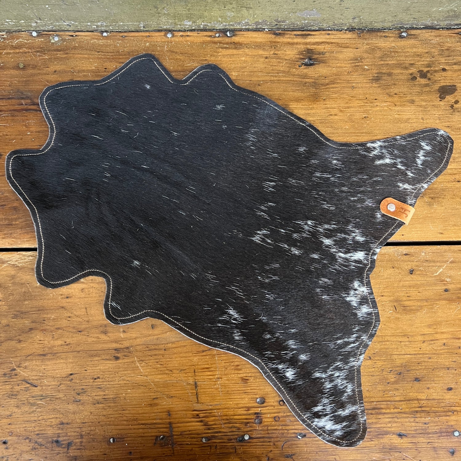 Cowhide Centerpiece – Jill's Homestead