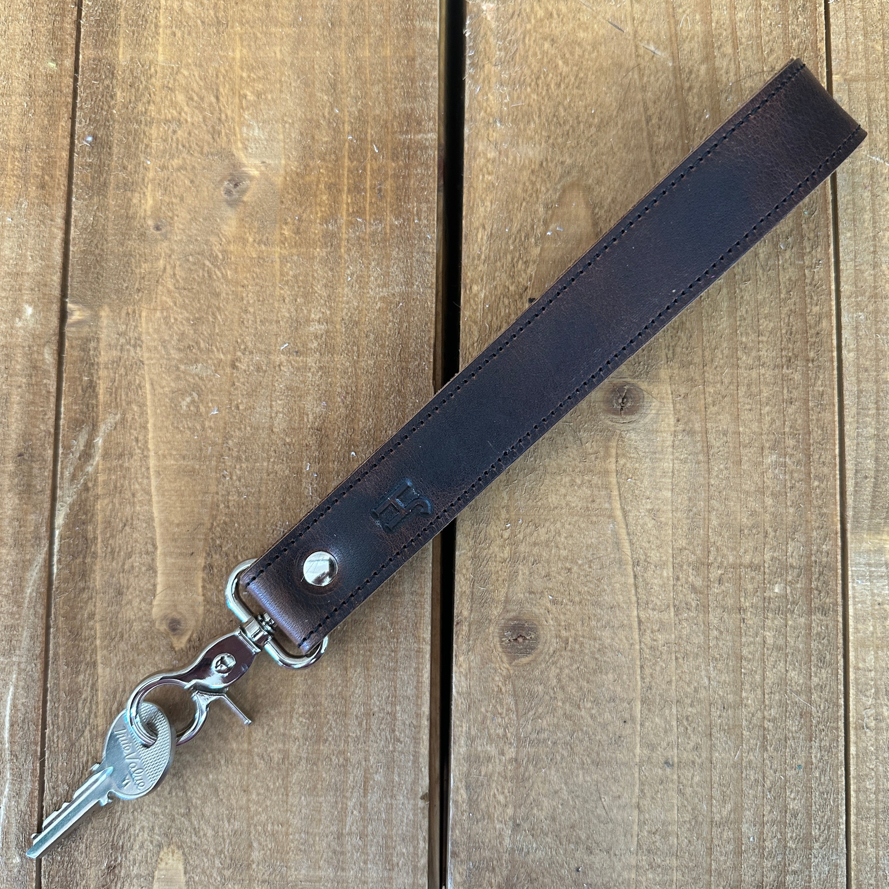 Leather keychain clip mini lanyard for keys - Brown – Jill's Homestead